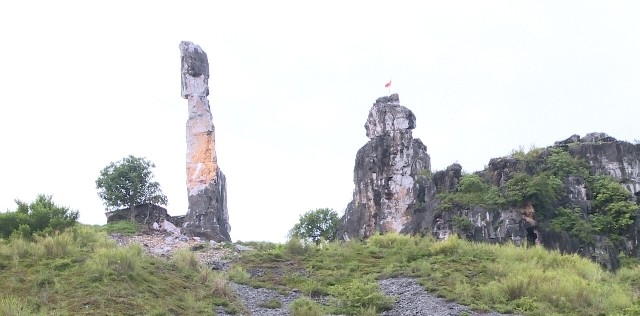 Thanh Hóa: Thắng cảnh Hòn Vọng Phu bị sét đánh, sạt lở